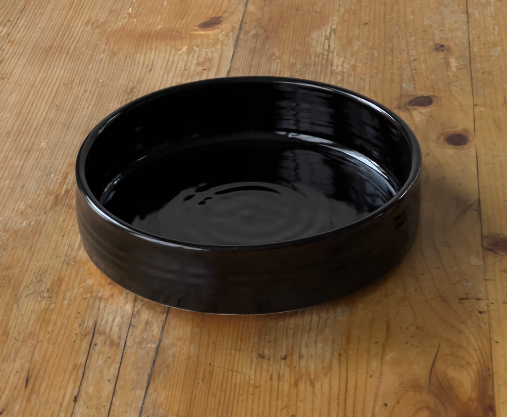 Tenmoku Low Dish – HUNT