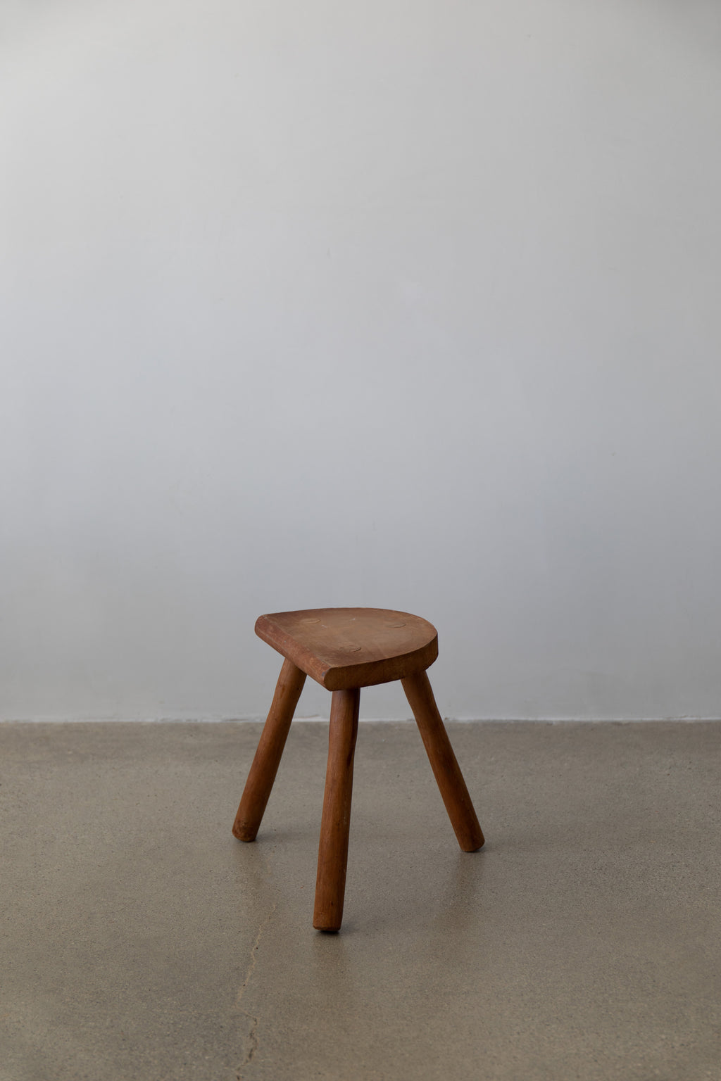 Half Moon Stool – HUNT